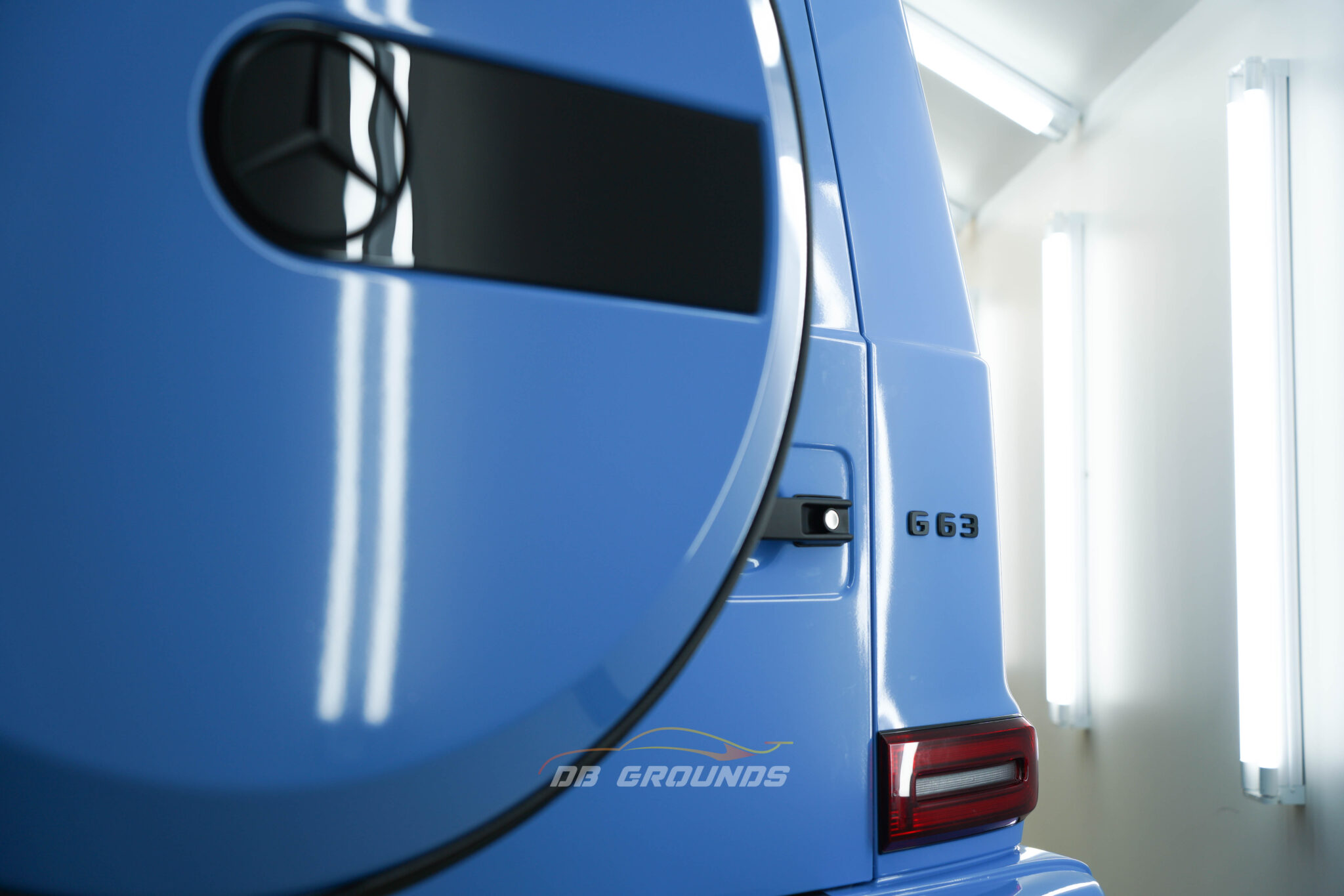 Mercedes G63 in a BABY BLUE color wrap - DB Grounds
